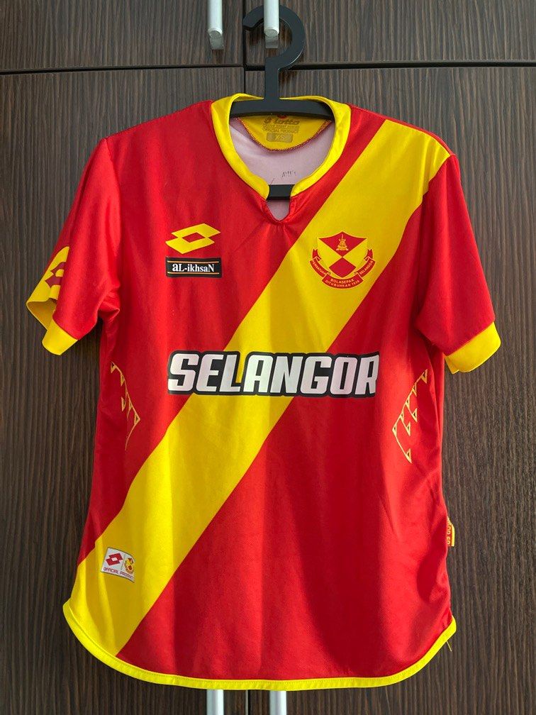 Jersi Selangor, Men's Fashion, Activewear on Carousell