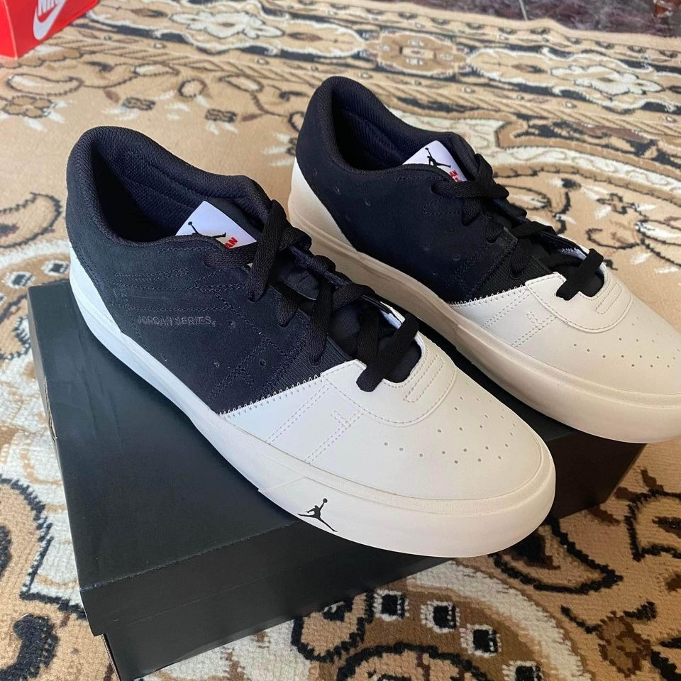 Jordan Series ES, Men's Fashion, Footwear, Sneakers on Carousell