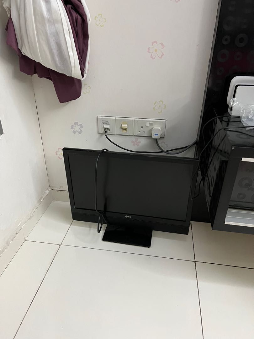 LG 23 inch monitor with tv features, Computers & Tech, Parts ...
