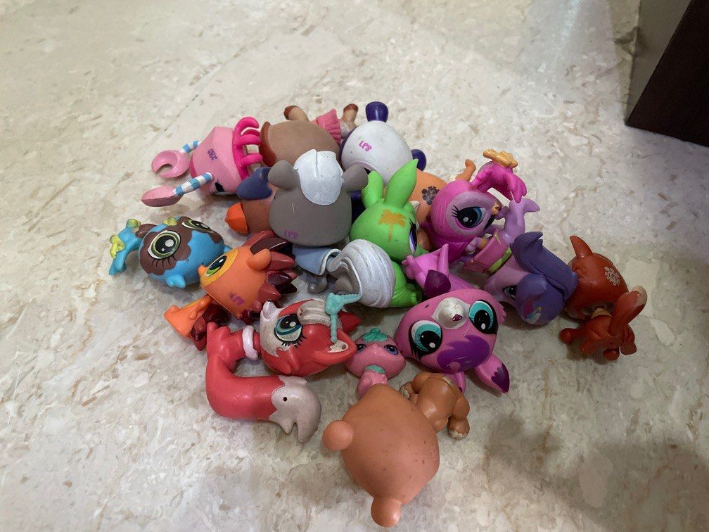 Lps house and accessories, Hobbies & Toys, Toys & Games on Carousell