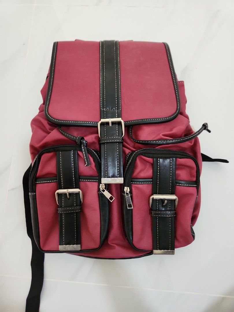 Maroon backpack, Women's Fashion, Bags & Wallets, Backpacks on Carousell