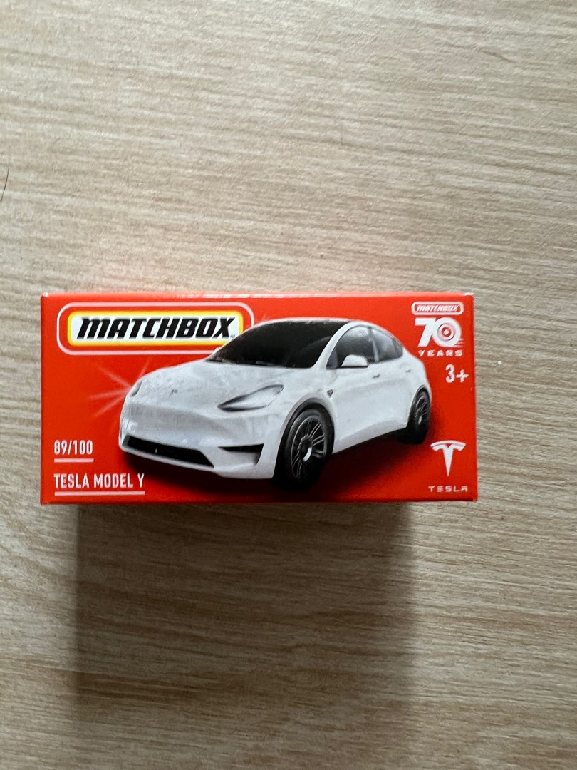 Matchbox Tesla model Y, 興趣及遊戲, 玩具 & 遊戲類 - Carousell