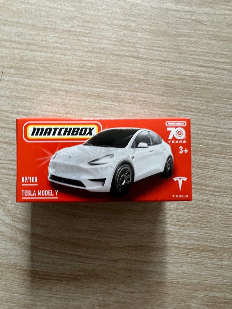 Matchbox Tesla model Y, 興趣及遊戲, 玩具 & 遊戲類 - Carousell