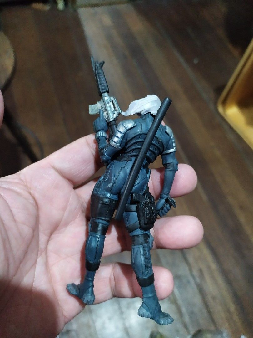 Metal gear Raiden figure on Carousell
