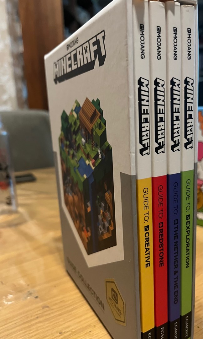 Minecraft guide collection, 興趣及遊戲, 書本 & 文具, 小朋友書 - Carousell