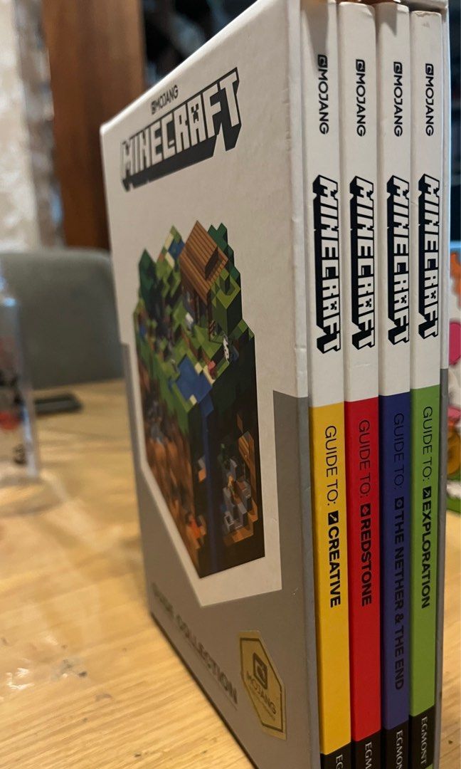 Minecraft guide collection, 興趣及遊戲, 書本 & 文具, 小朋友書 - Carousell