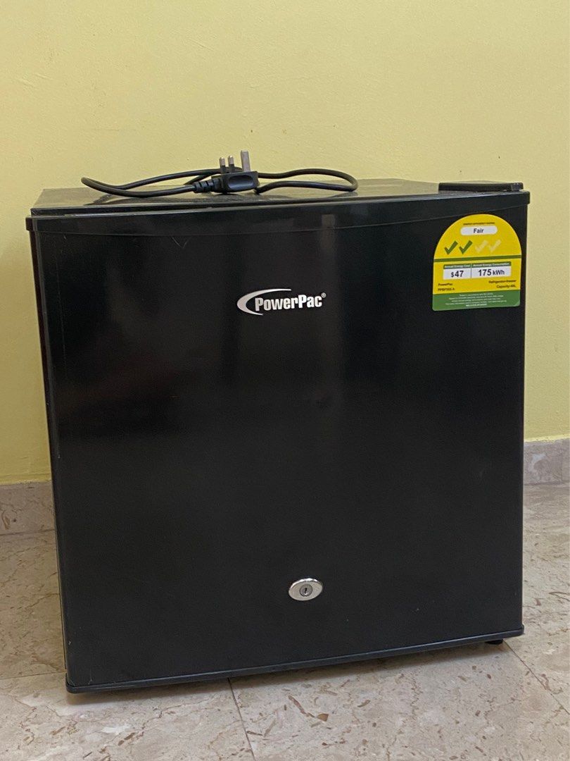 MINI FRIDGE + FREE ROUTER (Pending), TV & Home Appliances, Kitchen ...