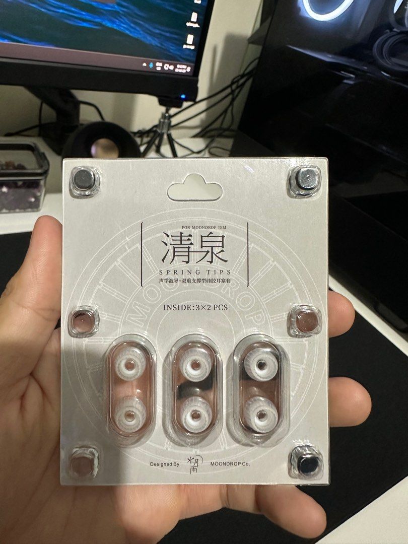 Moondrop spring tips S, Audio, Earphones on Carousell