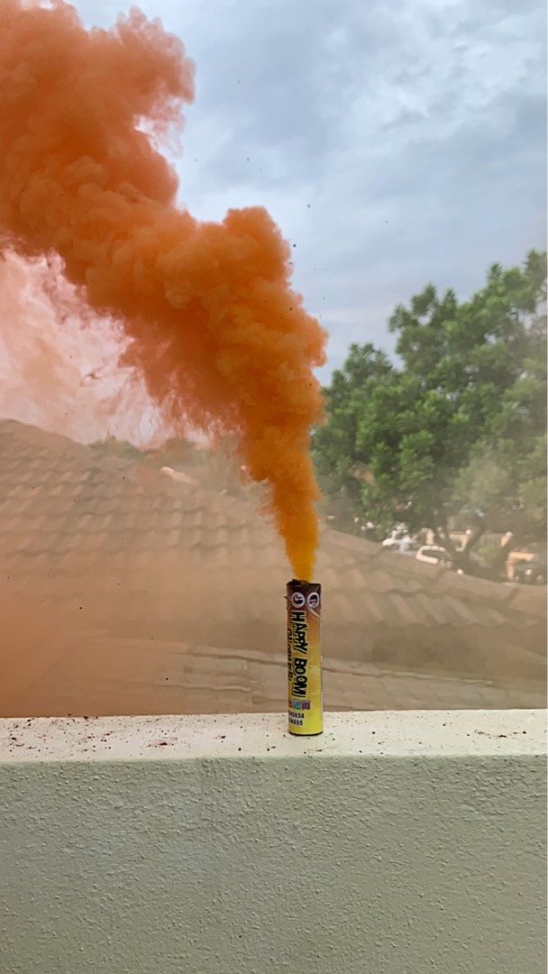 Multi Colour Smoke Stick for Wedding, Graduation, Stadium, Farewell ...