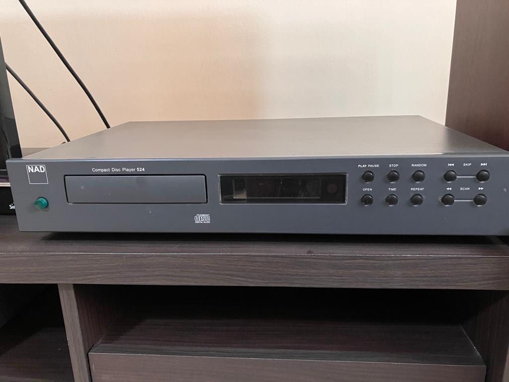 NAD CD player 524 , Audio, Other Audio Equipment on Carousell