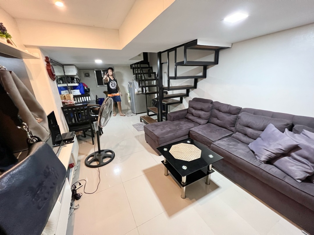 Newly renovated GSIS Metrohomes Condo Near PUP Sta. Mesa Main Campus ...