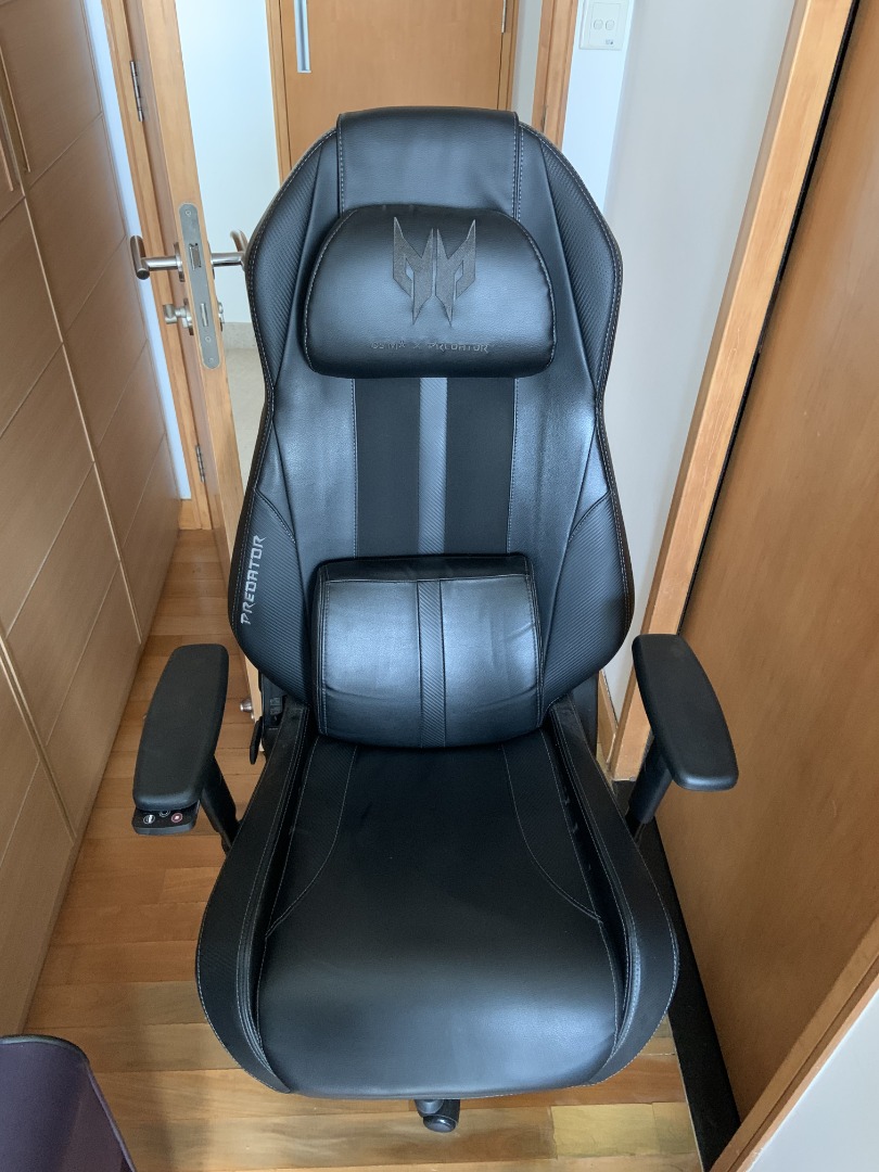 OSIM X Predator Gaming Massage Chair, Furniture & Home Living ...