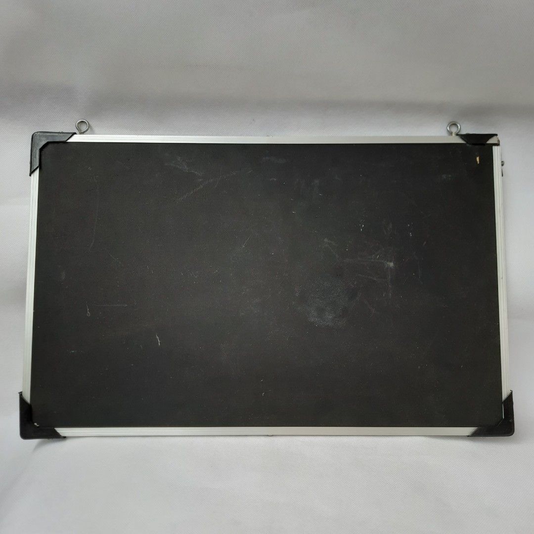 Papan tulis / whiteboard, Buku & Alat Tulis, Alat Tulis di Carousell