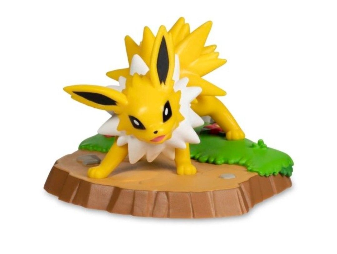 POKEMON - An Afternoon with Eevee & Friends: Jolteon Figure by Funko on ...
