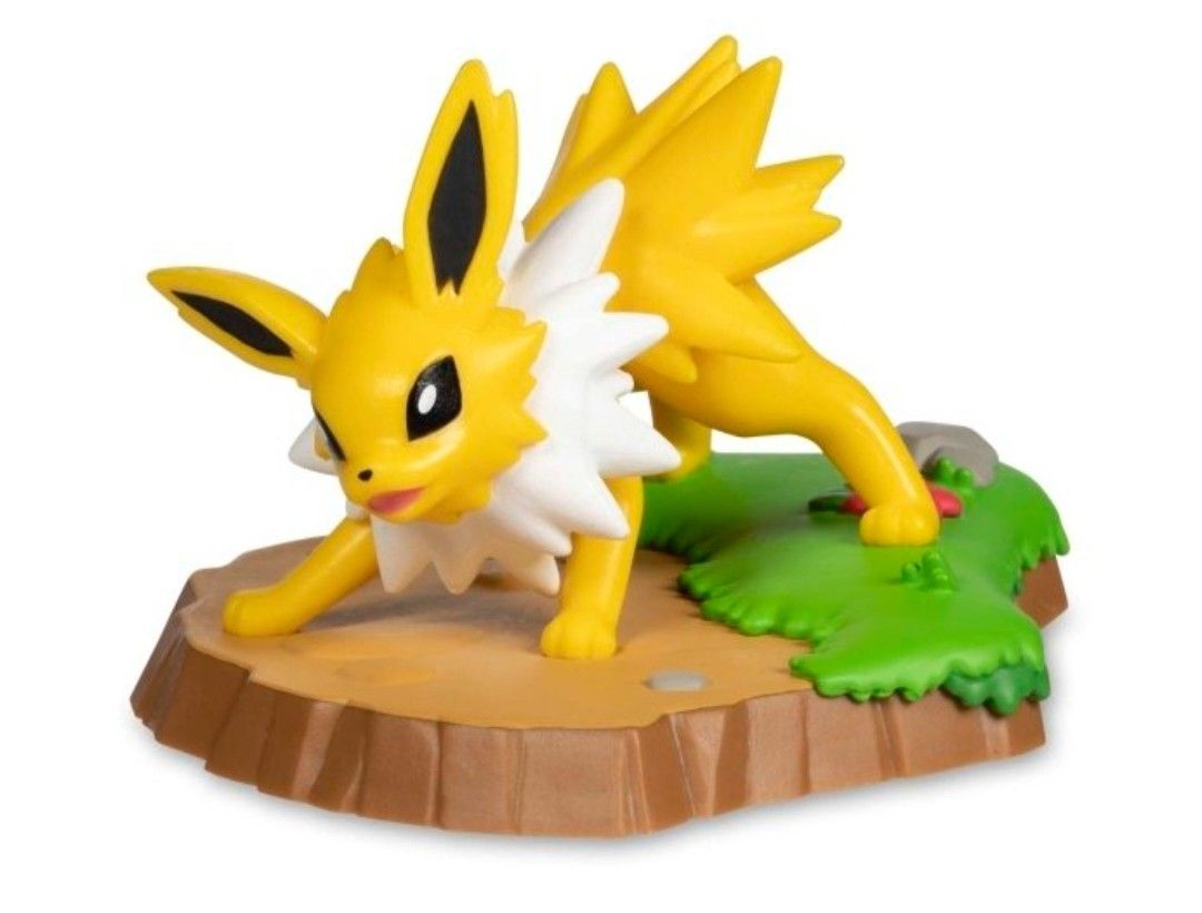 POKEMON - An Afternoon with Eevee & Friends: Jolteon Figure by Funko on ...
