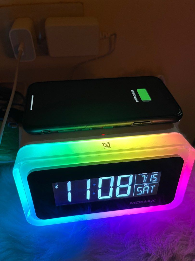 Q.CLOCK2 Digital Clock with Wireless Charger, Audio, Other Audio ...