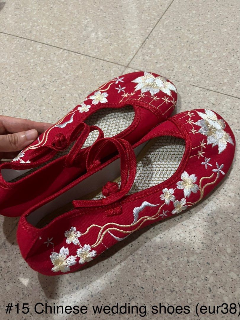 Red Chinese wedding shoes, Women's Fashion, Footwear, Flats on Carousell