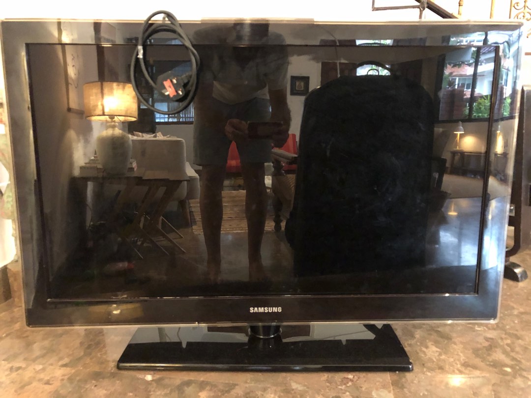 Samsung TV - plasma 10 years old, TV & Home Appliances, TV ...