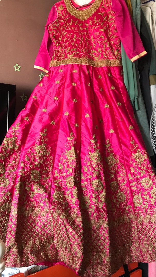 Sarees utk dinner tema bollywood, Women's Fashion, Dresses & Sets ...