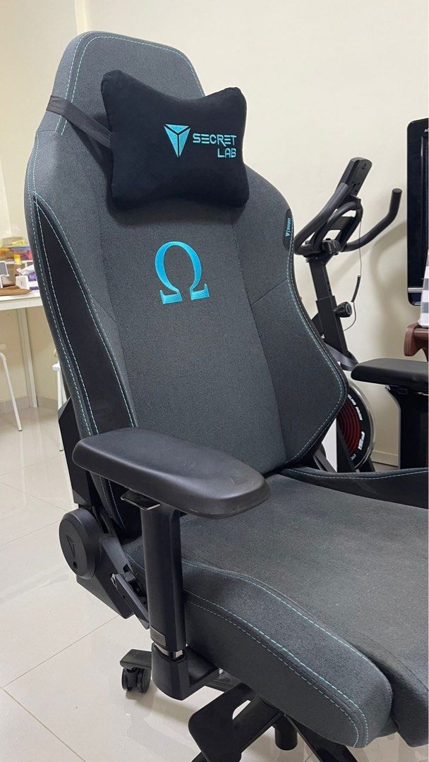 Secret lab gaming chair, Furniture & Home Living, Furniture, Chairs on ...