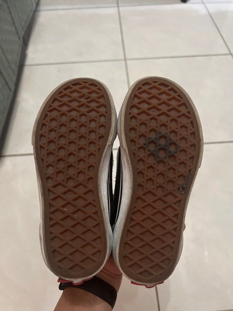 Sepatu anak Vans original, Bayi & Anak, Baju Anak Laki-laki, 4 hingga 7 ...