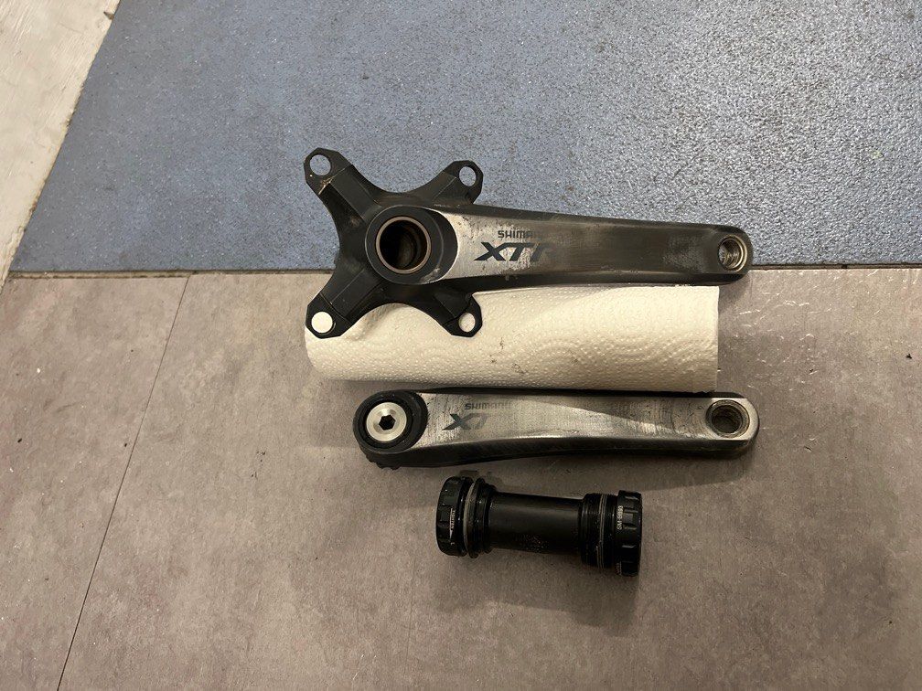 Shimano XTR M970 crank with BB93, Sports Equipment, Bicycles & Parts ...