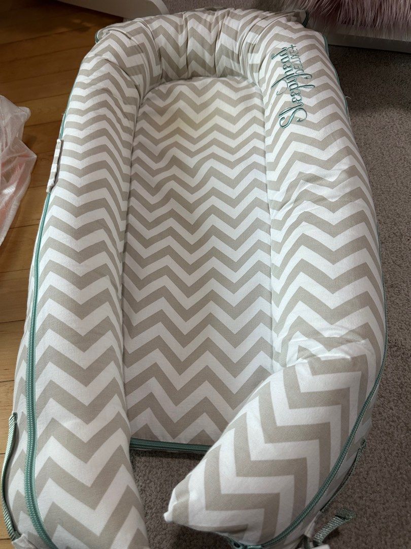 Sleepyhead Deluxe, Babies & Kids, Baby Nursery & Kids Furniture, Cots ...