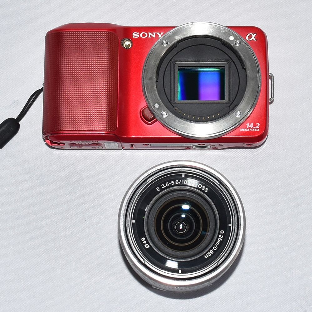 Sony mirrorless camera NEX-3 & 18-55mm lens (complete box package ...