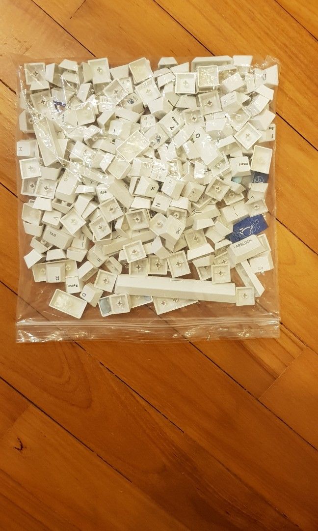 Spare random keycaps, Computers & Tech, Parts & Accessories, Computer ...