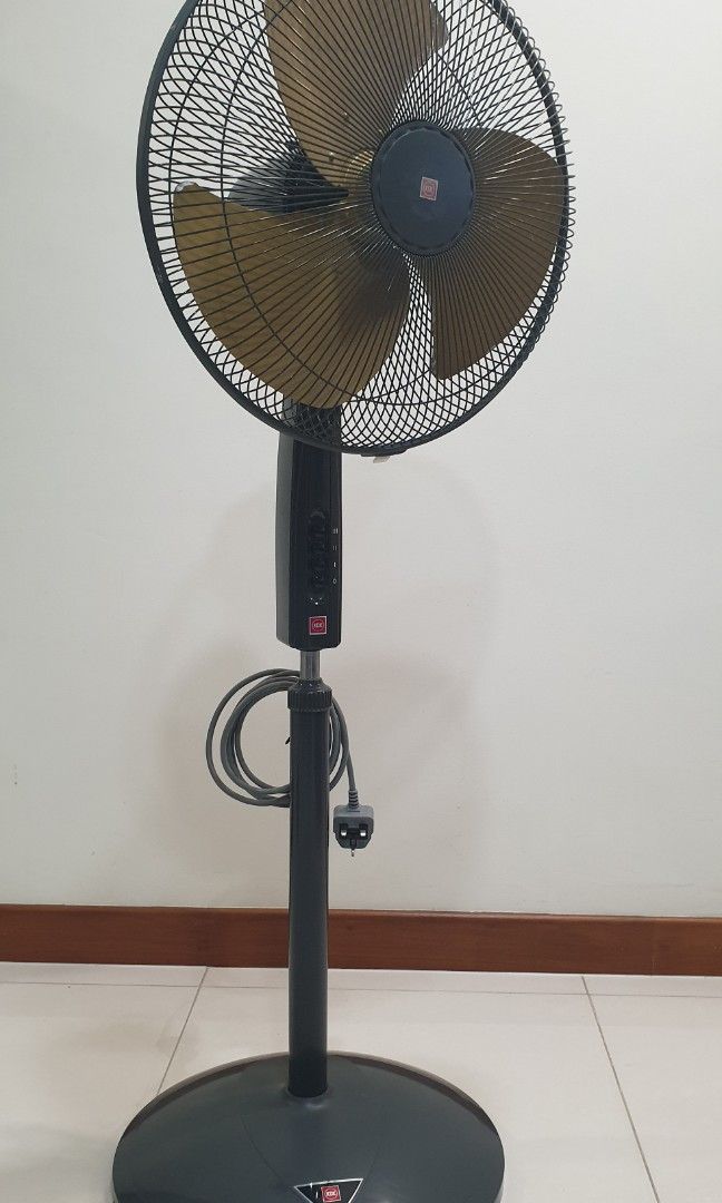 Stand fan - KDK, Furniture & Home Living, Lighting & Fans, Fans on ...