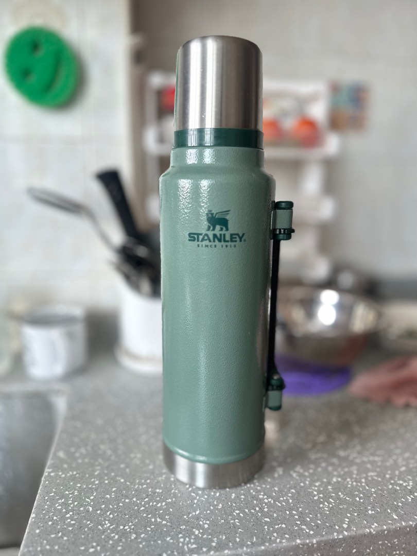 Stanley Classic Legendary Bottle 1.4L, Furniture & Home Living ...