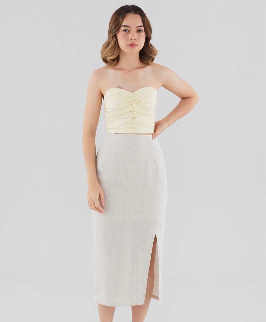 Suzie Linen Tube Top in Lemon, Women's Fashion, Muslimah Fashion, Tops ...