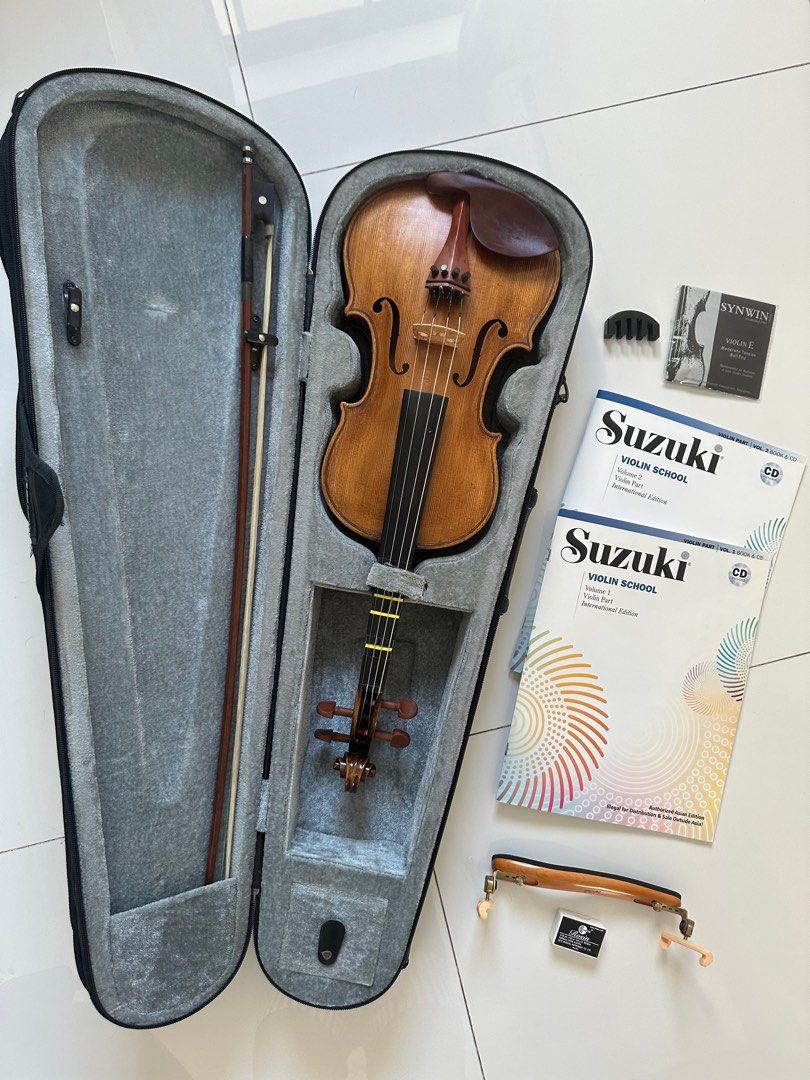 Full set of Synwin 4/4 Violin SV3001 with Suzuki book, Hobbies & Toys ...