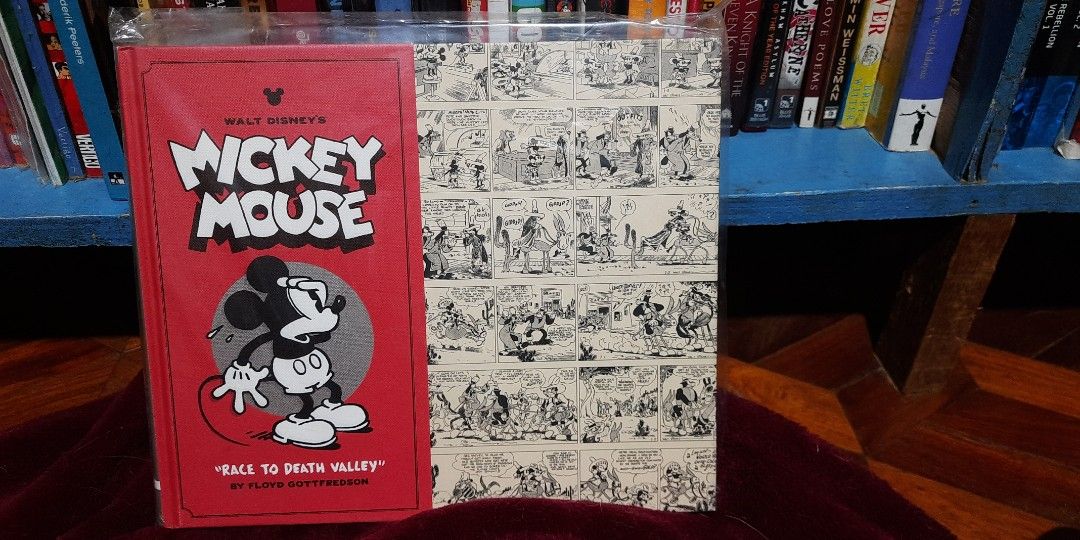 Fantagraphics Books Walt Disney's Mickey Mouse by Floyd Gottfredson Vol ...