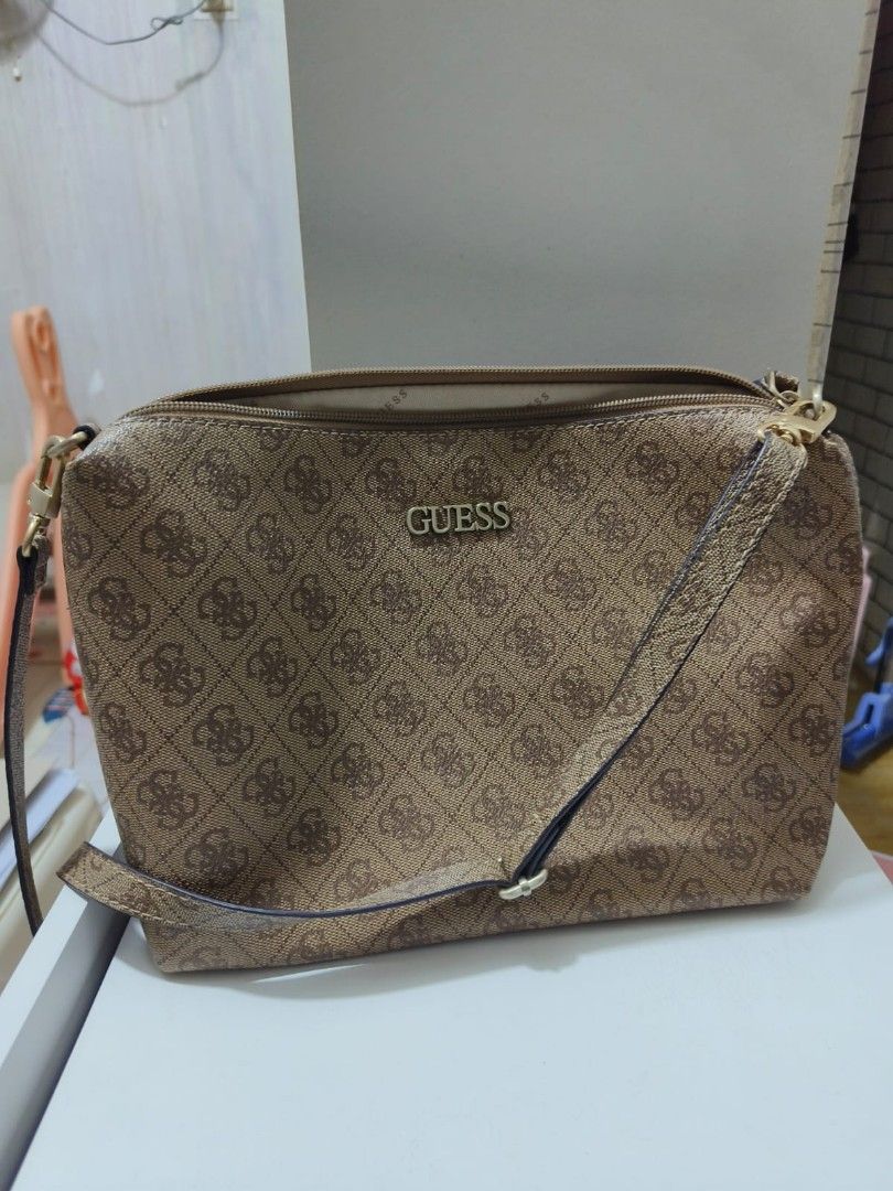 Tas Guess Original, Barang Mewah, Tas & Dompet di Carousell
