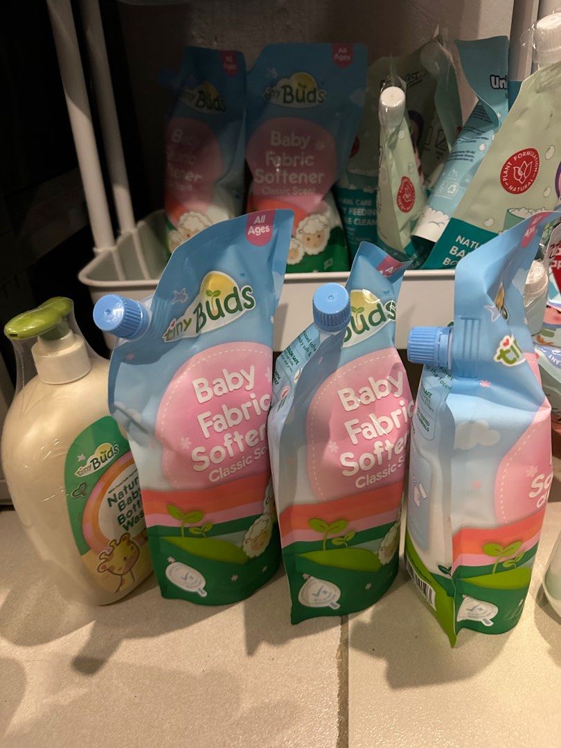 tiny buds bundle on Carousell