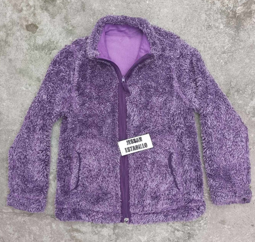 Uniqlo Violet Reversible Fleece Jacket on Carousell