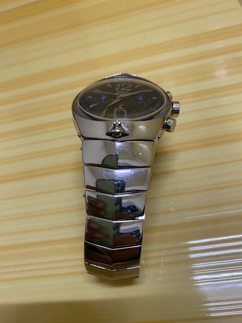 Vivienne Westwood Armor Watch, Men's Fashion, Watches & Accessories ...