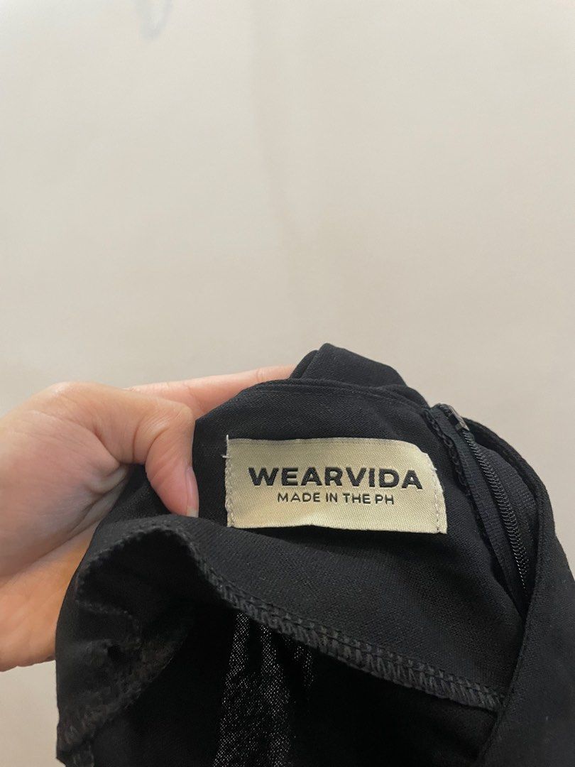 Wear Vida Lubi Dress on Carousell