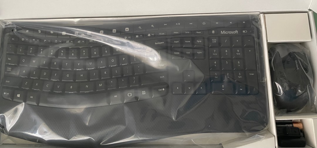 Wireless Keyboard & mouse, Computers & Tech, Parts & Accessories, Computer Keyboard on Carousell