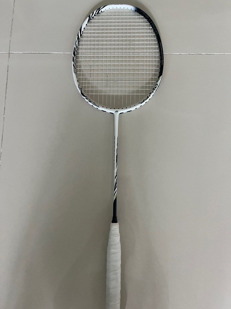 yonex astrox 99pro white tiger version racket, Sports Equipment, Sports ...