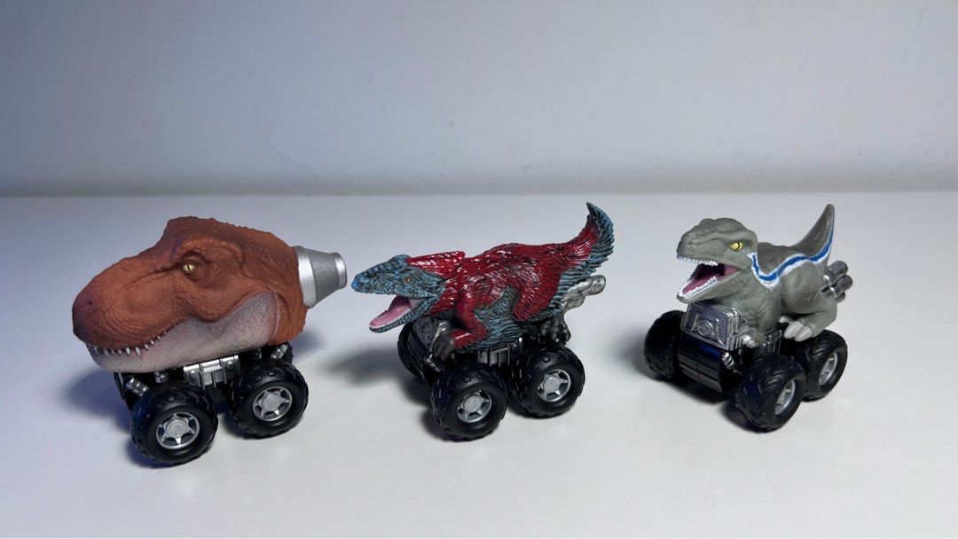 Zoom Riders Jurassic World Indominus Rex, T-Rex, Pyroraptor, Hobbies ...