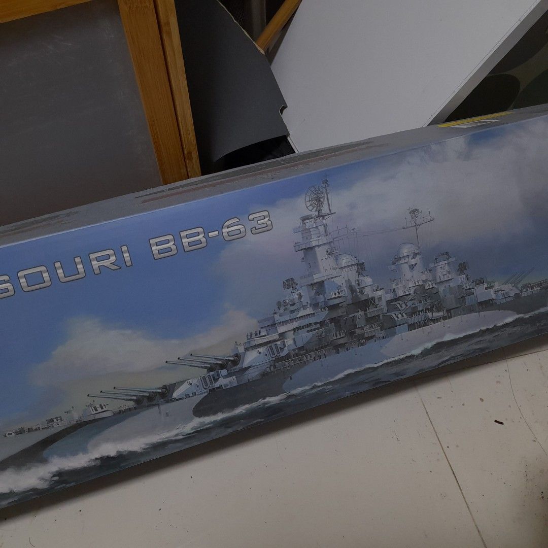 1/350, 1/700 scale model ships - Tamiya, flyhawk on Carousell