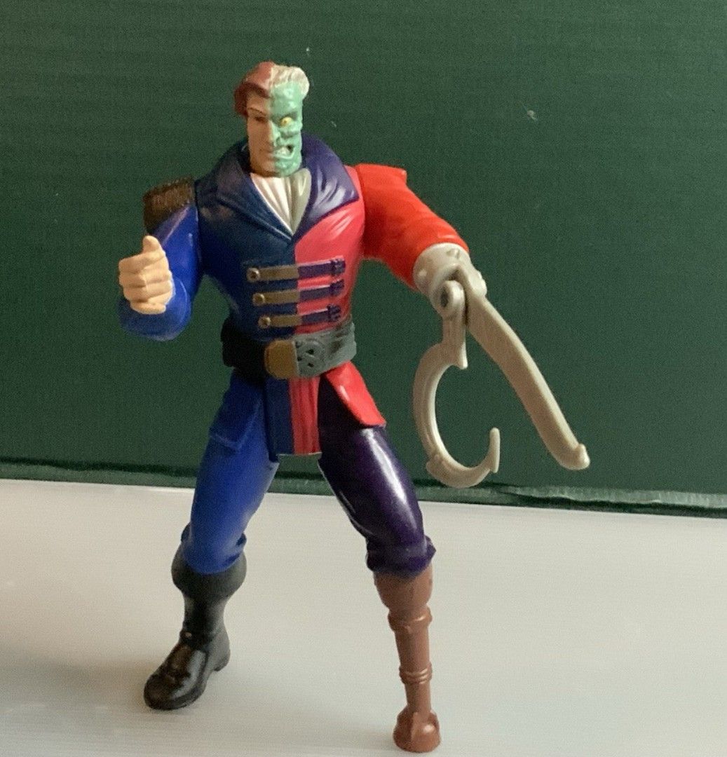 1996 Pirate Batman vs Pirate Two-Face, Hobbies & Toys, Toys & Games on ...