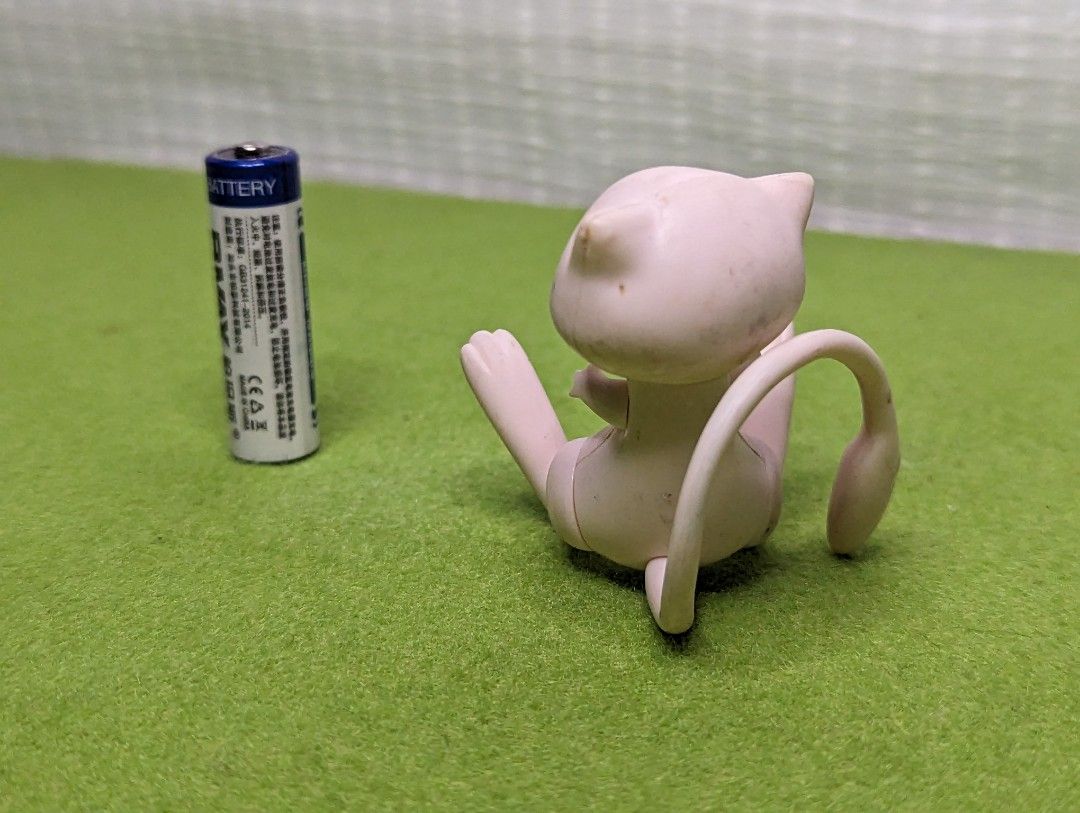 2005 Pokemon Posable Mew Pokemon the Movie Figure Tomy 2005 Action Pose ...