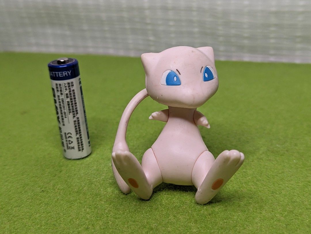 2005 Pokemon Posable Mew Pokemon the Movie Figure Tomy 2005 Action Pose ...