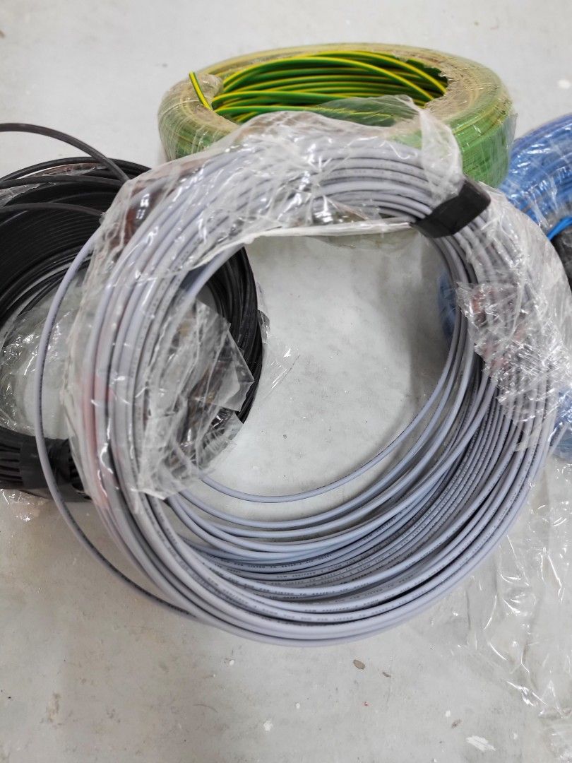 3 phase cables (5 Colours), Computers & Tech, Parts & Accessories ...