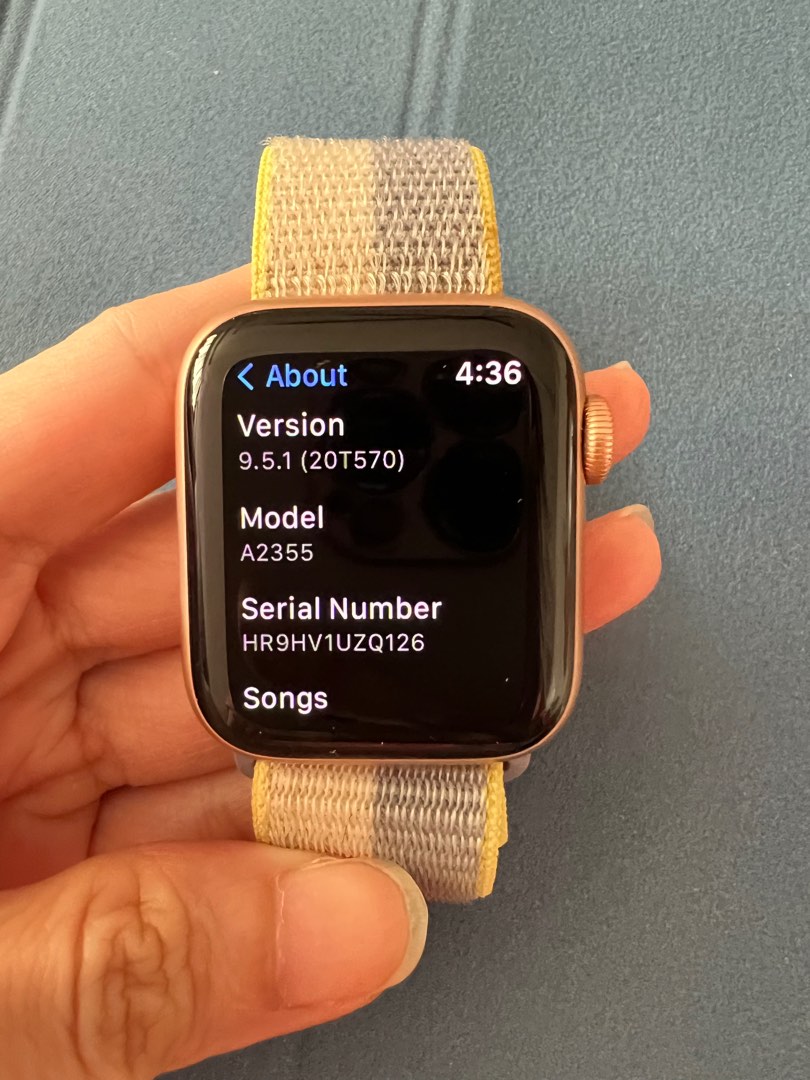 Apple Watch SE 2021 series 40mm, Mobile Phones & Gadgets, Wearables ...