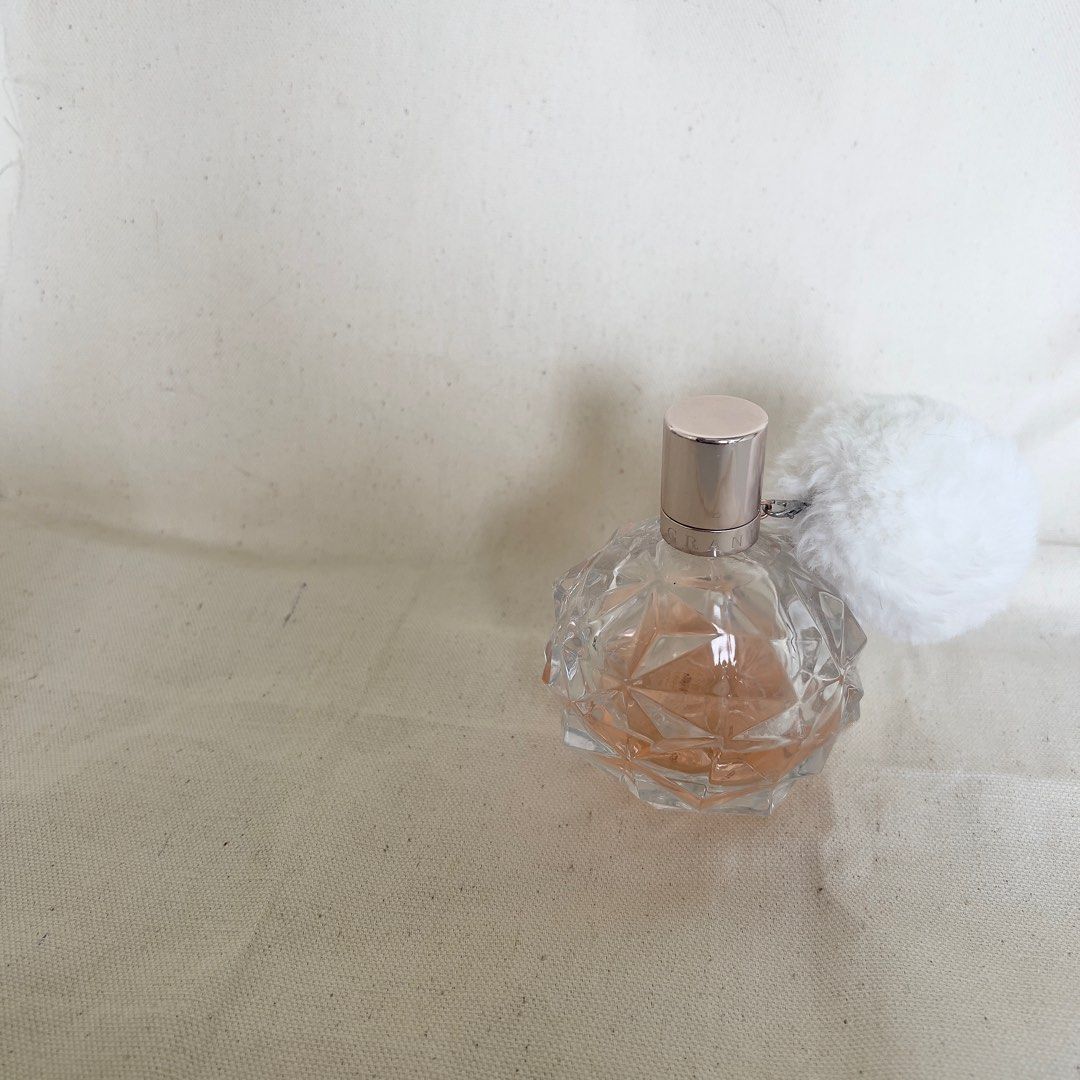 Ariana Grande Perfume - Ari on Carousell