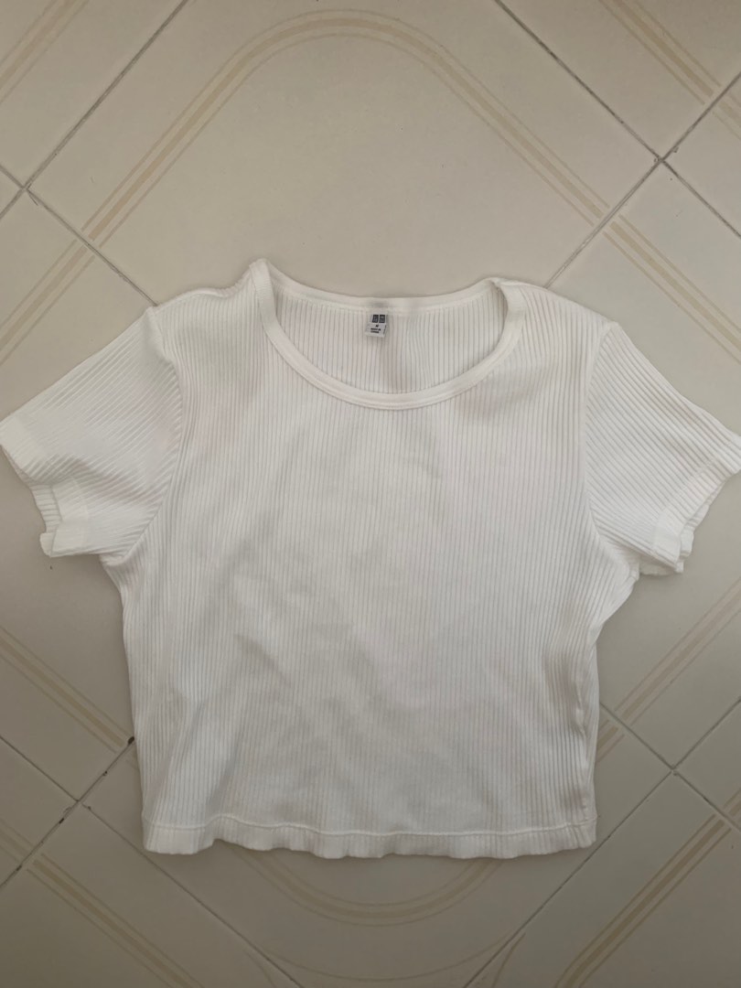 Basic plain white crop top, Women's Fashion, Tops, Shirts on Carousell